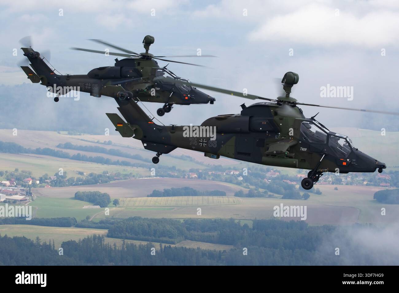 Air-to-air view of German Army Eurocopter EC-665 Tiger UHT helicopters ...
