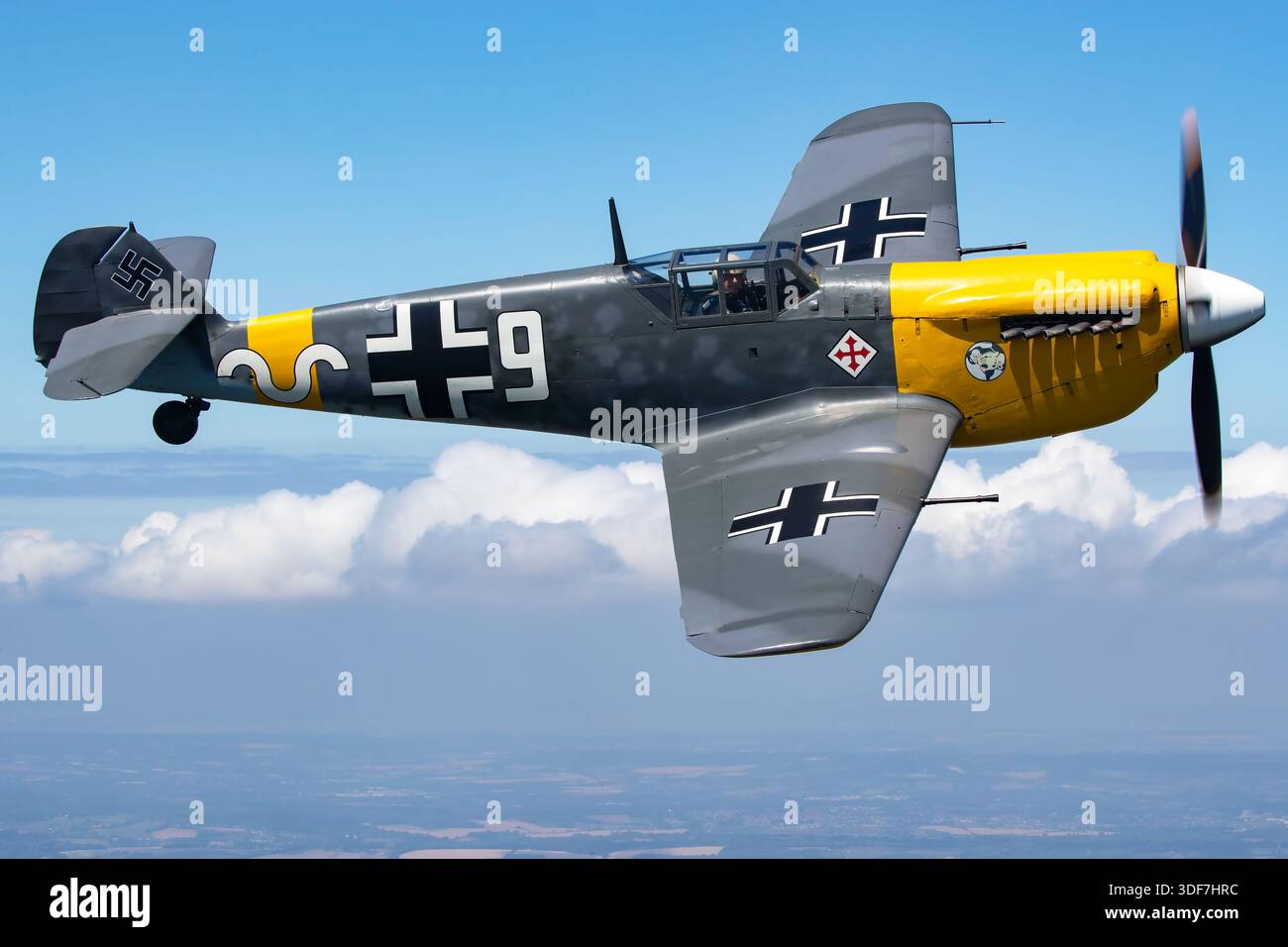 20 mm wing mounted cannons hi-res stock photography and images - Alamy
