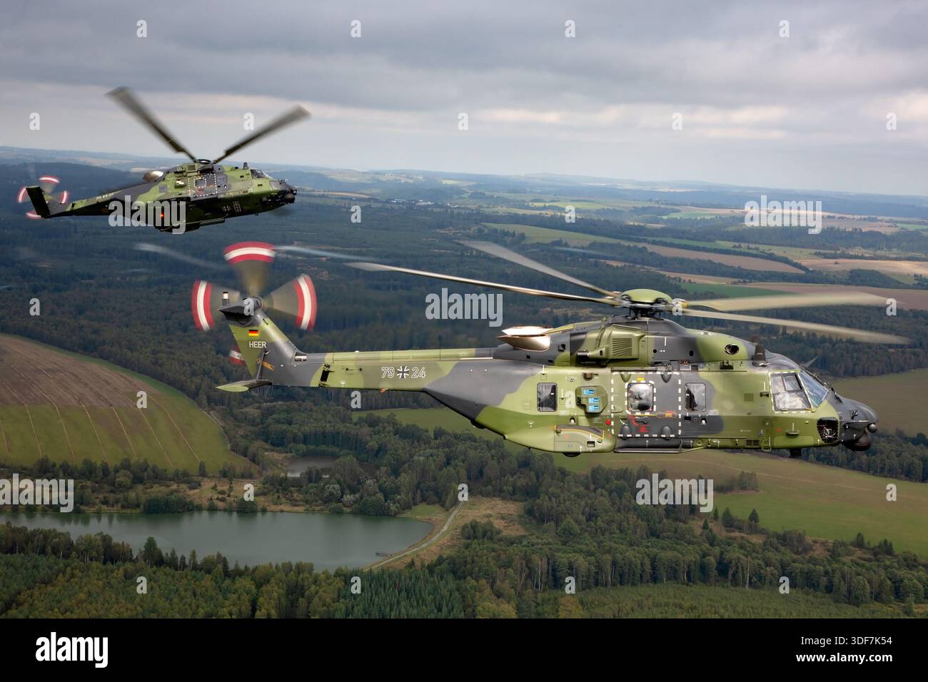Air-to-air image of German Army NHIndustries NH90 helicopters ...