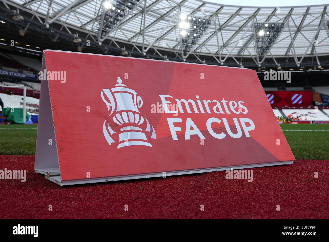 11th January 2026; London Stadium, London, England; FA Cup Football ...