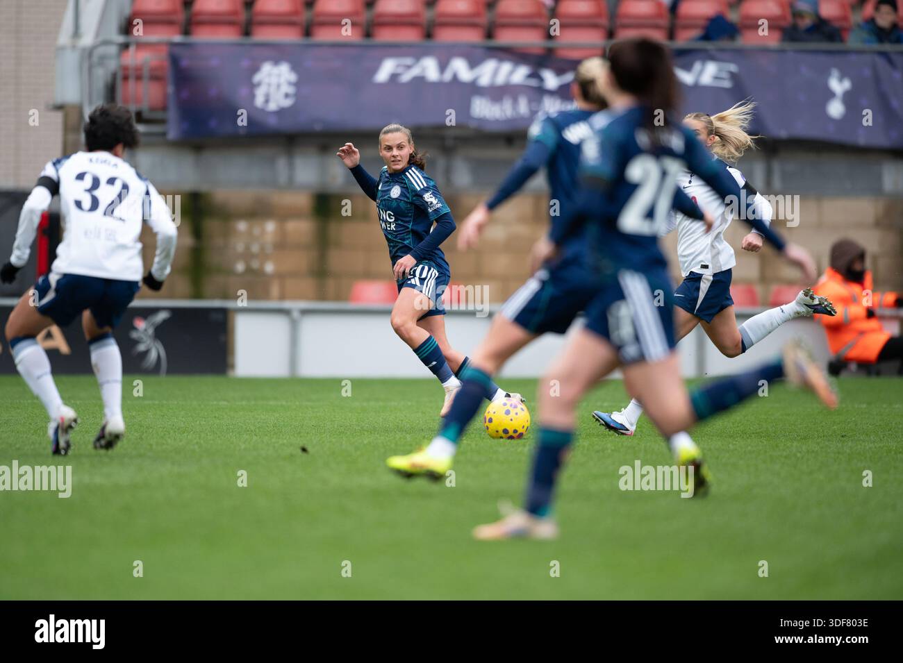 London, England. 11th Jan 2026. Leicester City's Sarah Mayling cross ...