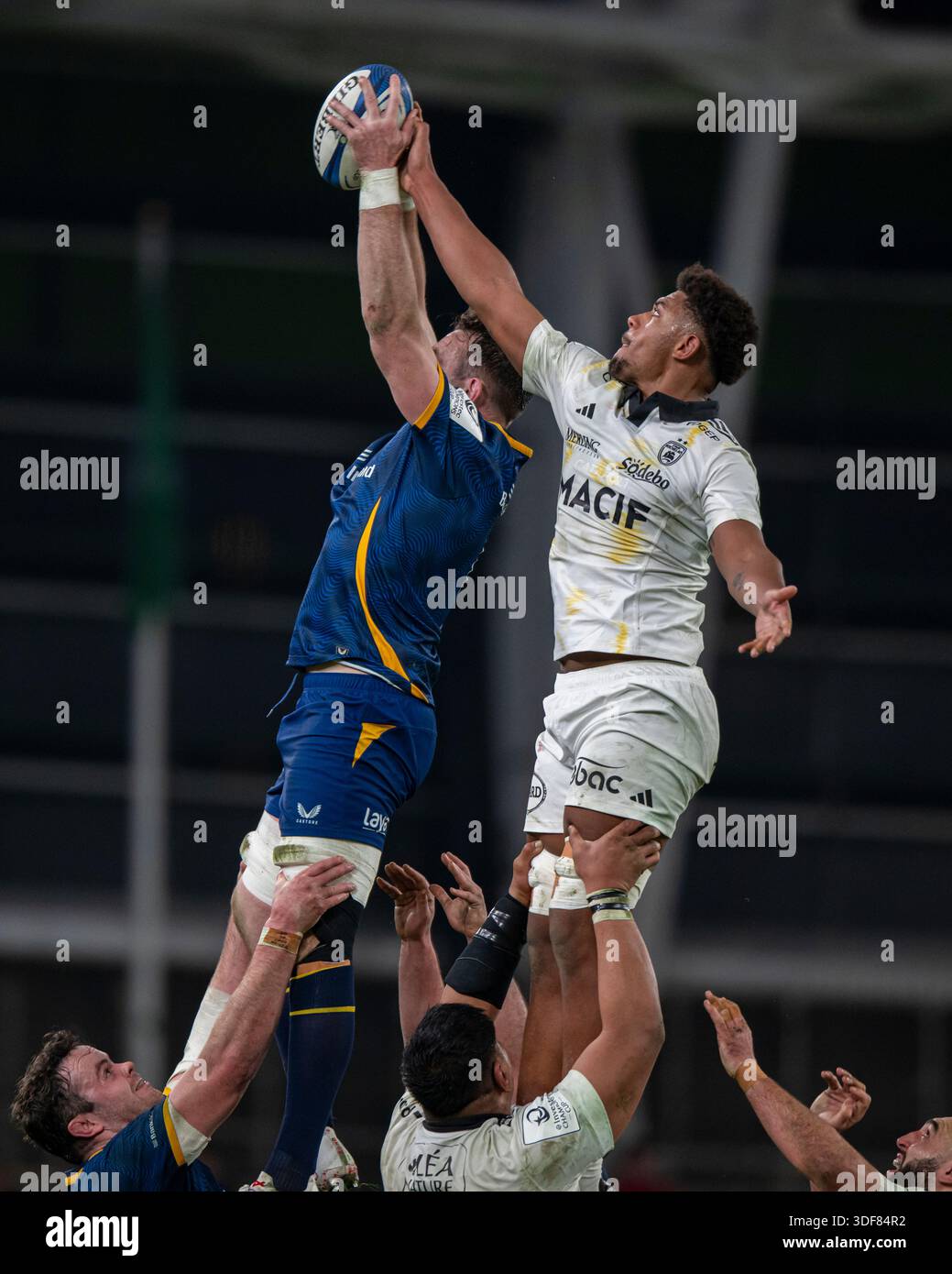 Jack Conan of Leinster Rugby wins the line-out during the Investec ...