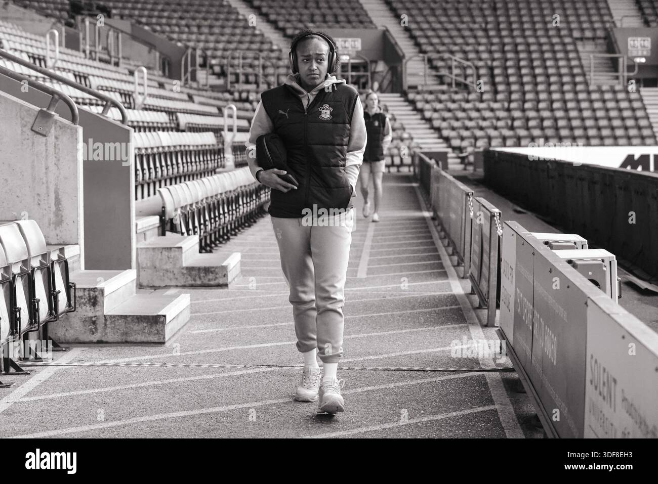 Atlanta Primus (20 Southampton FC Women) arriving at St Mary's Stadium ...