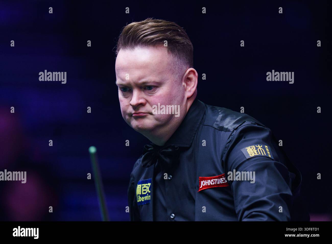 Shaun Murphy looks dejected during the round one match between Shaun ...
