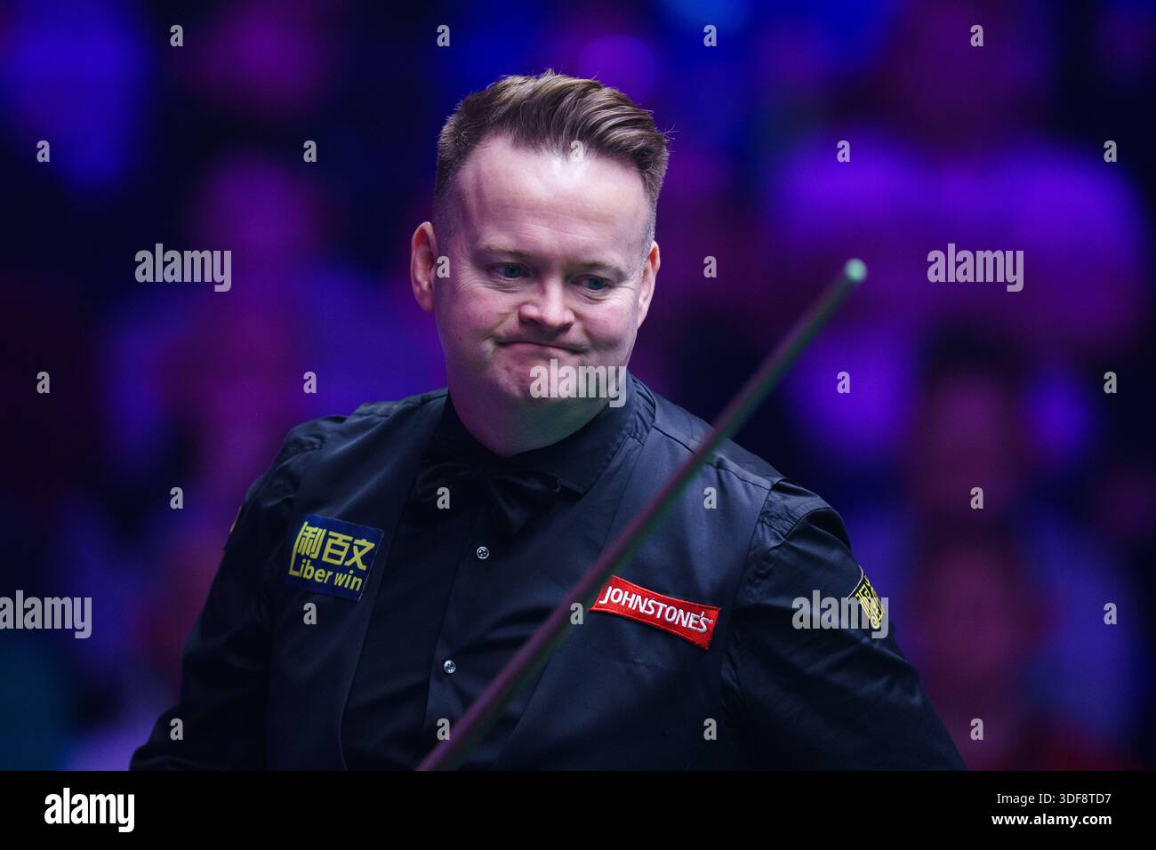 Shaun Murphy looks dejected during the round one match between Shaun ...