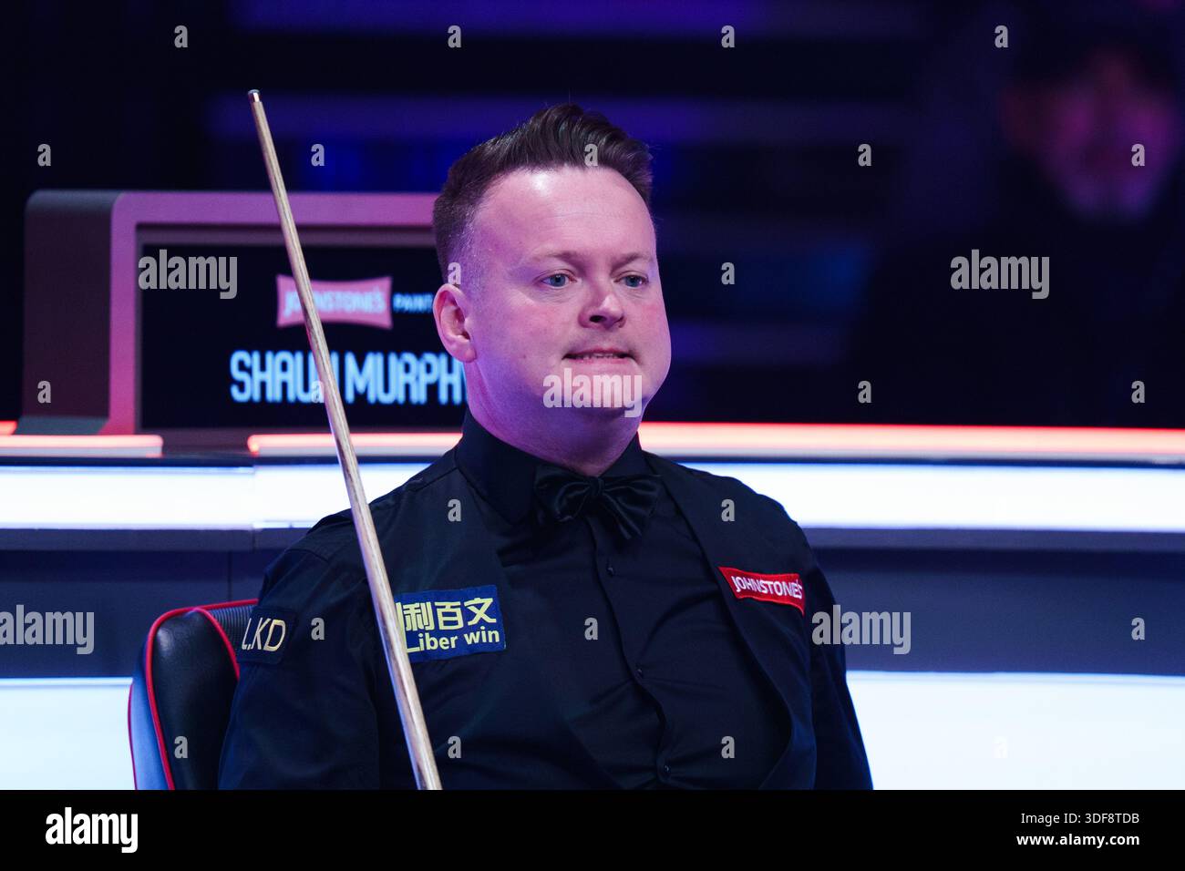 Shaun Murphy looks dejected during the round one match between Shaun ...