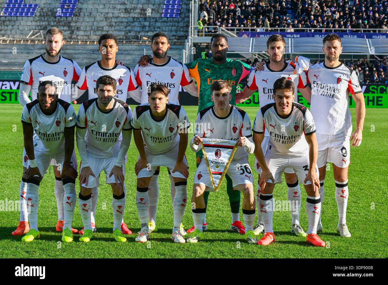 Milan line-up during ACF Fiorentina vs AC Milan, Italian soccer Serie A ...