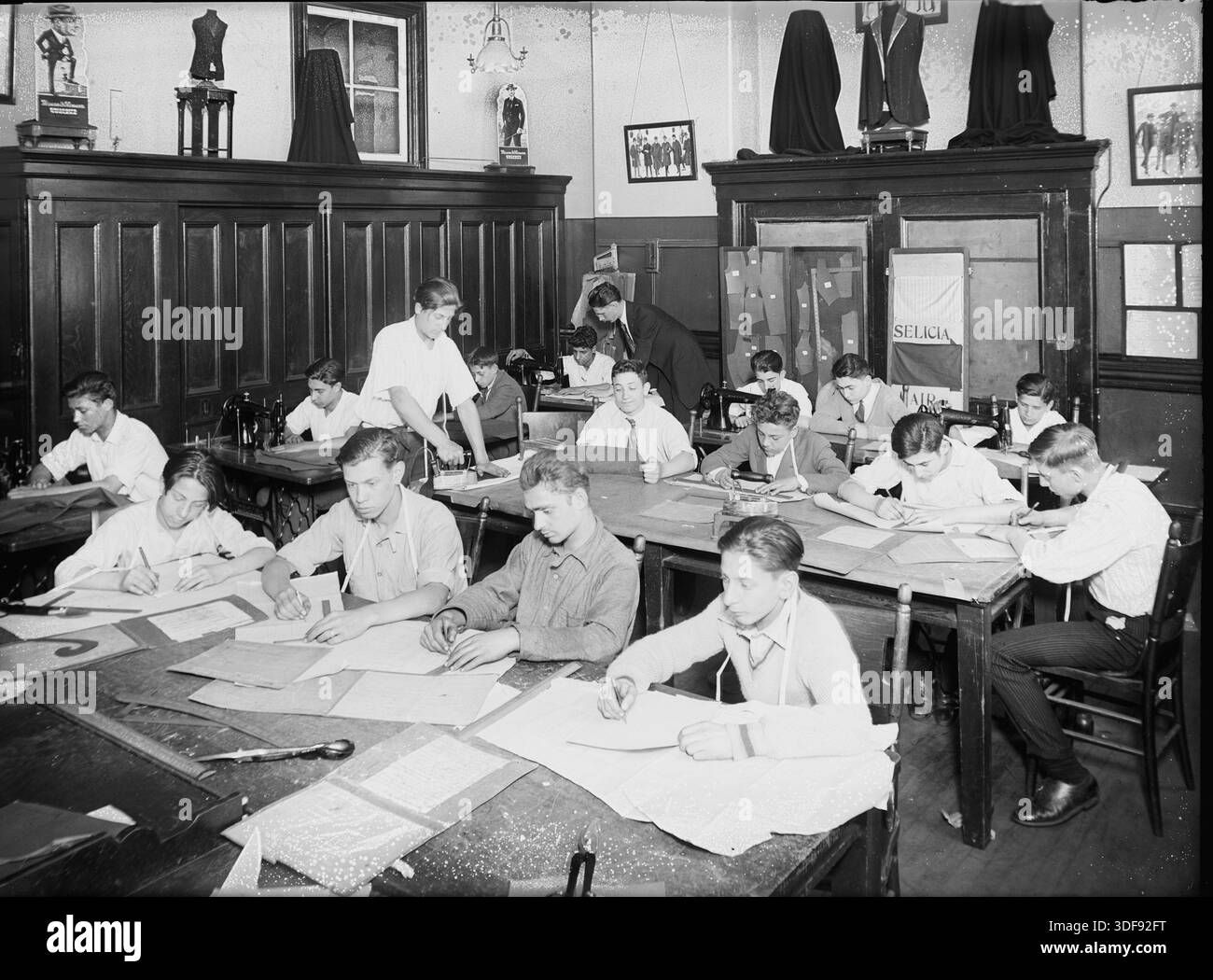 1920s american schools hi-res stock photography and images - Alamy