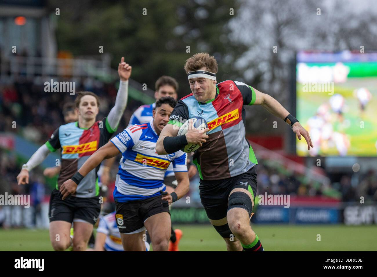 Zach Carr (20 Harlequins) scores a try during the match between Harlequins and DHL Stormers in ...