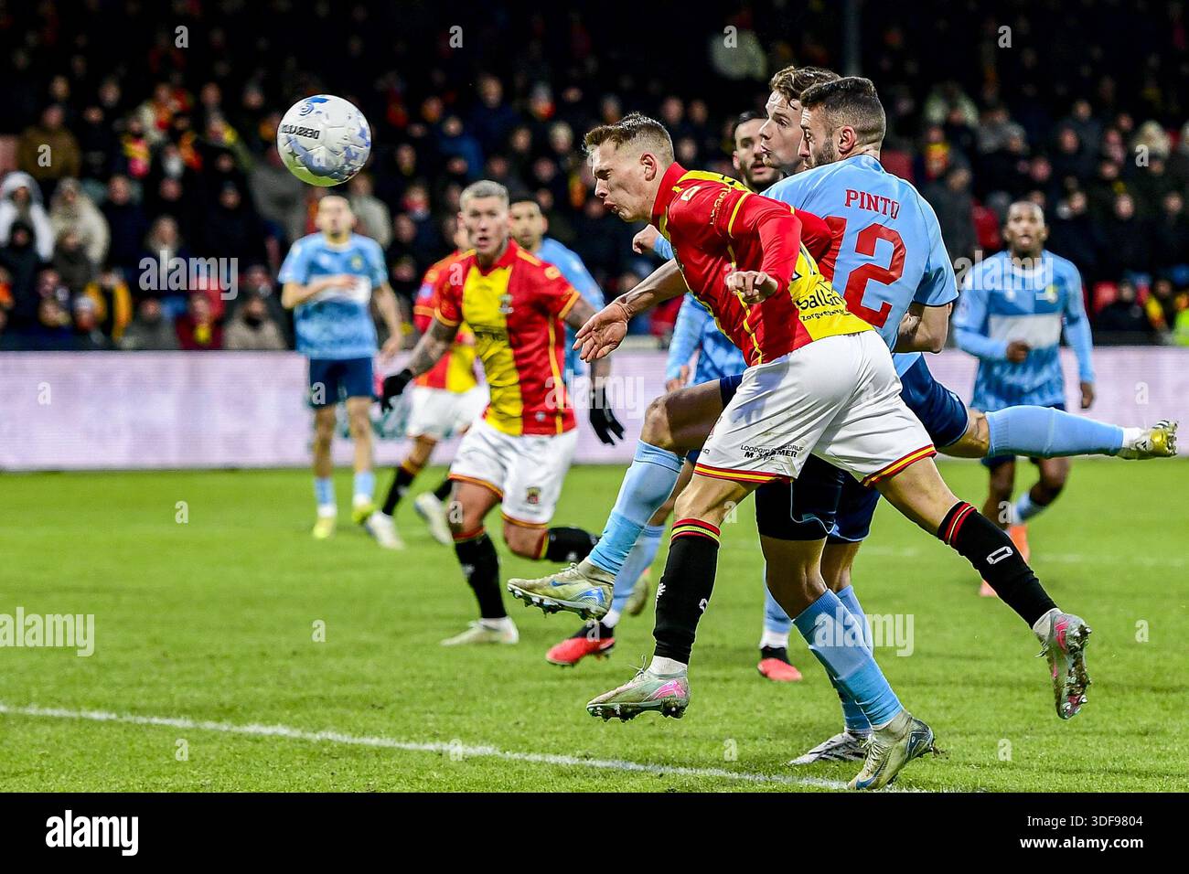 DEVENTER , 11-01-2026 , De Adelaarshorst , season 2025 / 2026 , Dutch ...