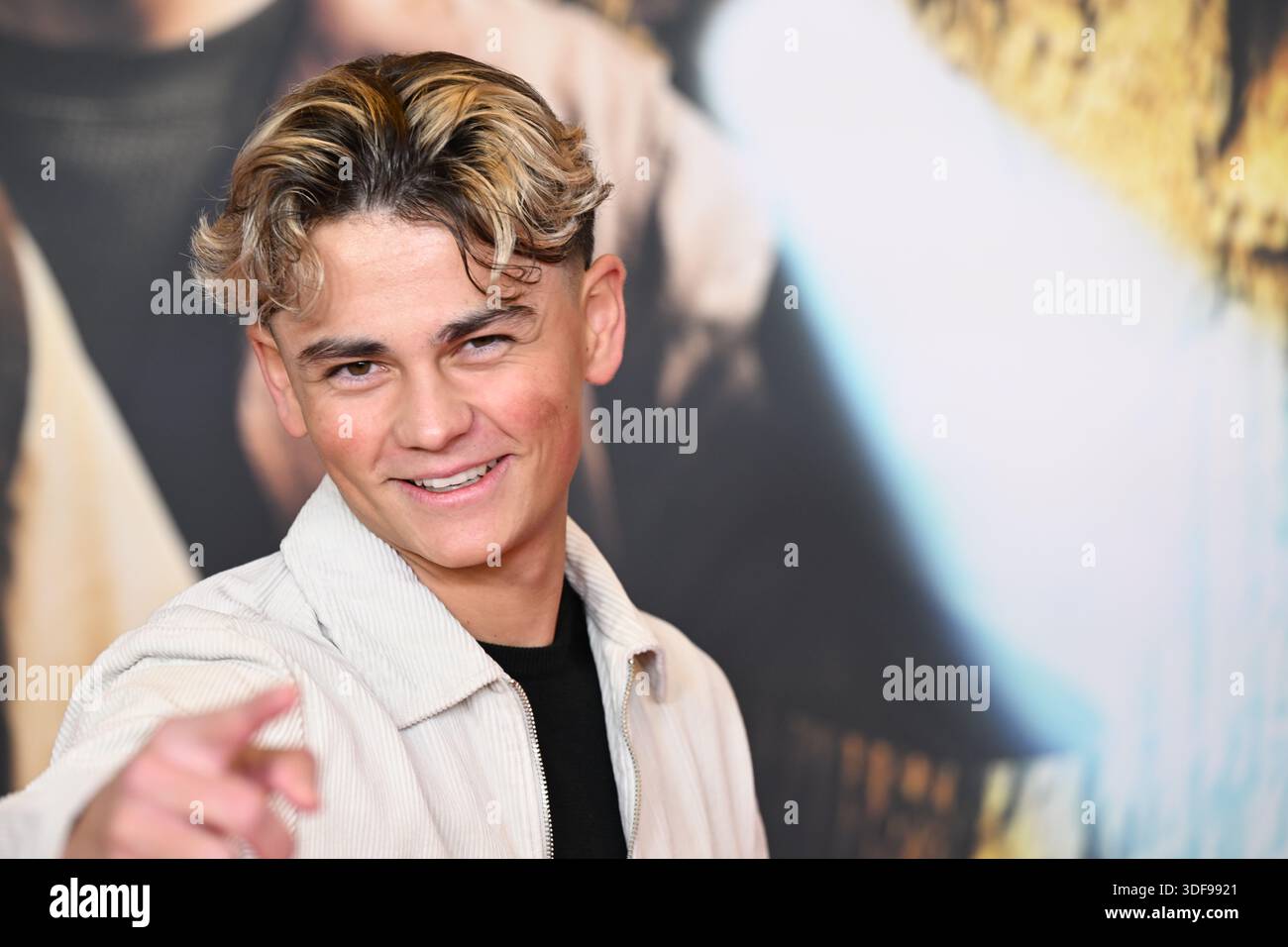 11 January 2026, Bavaria, Munich: Actor Benedikt Kalcher stands on the ...