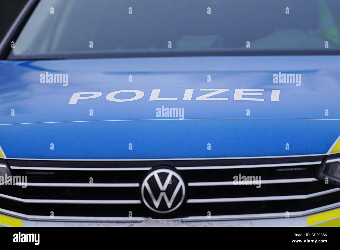 Glinde Symbolfoto: Blaulicht, 11.01.2026 Aufschrift Polizei auf ...