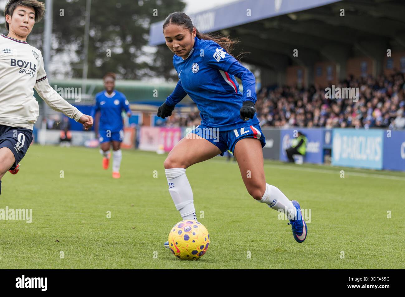 London, UK. 11th Jan 2026. Alyssa Thompson of Chelsea FC Women in ...