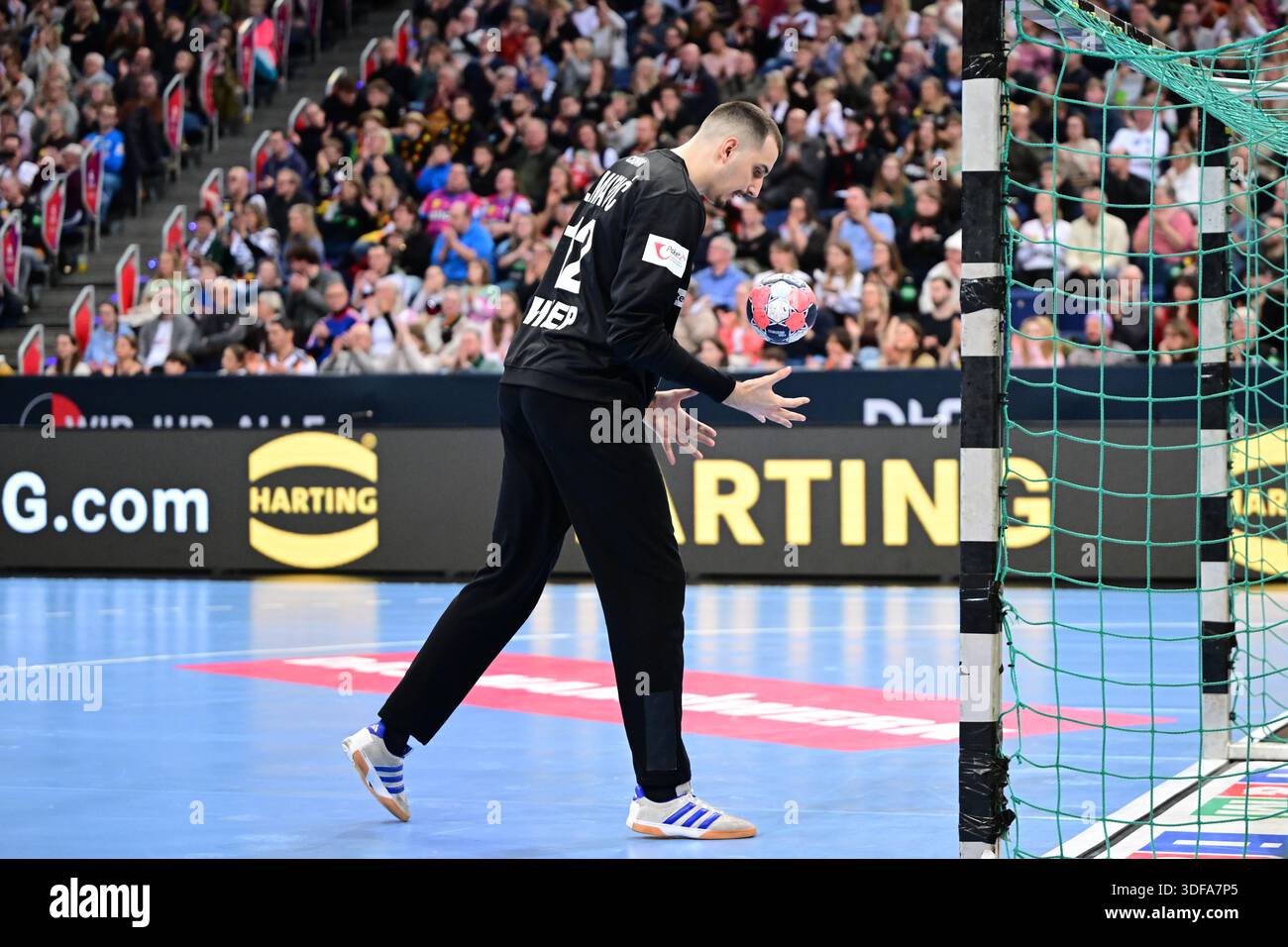 11 January 2026, Lower Saxony, Hanover: Handball: International match ...