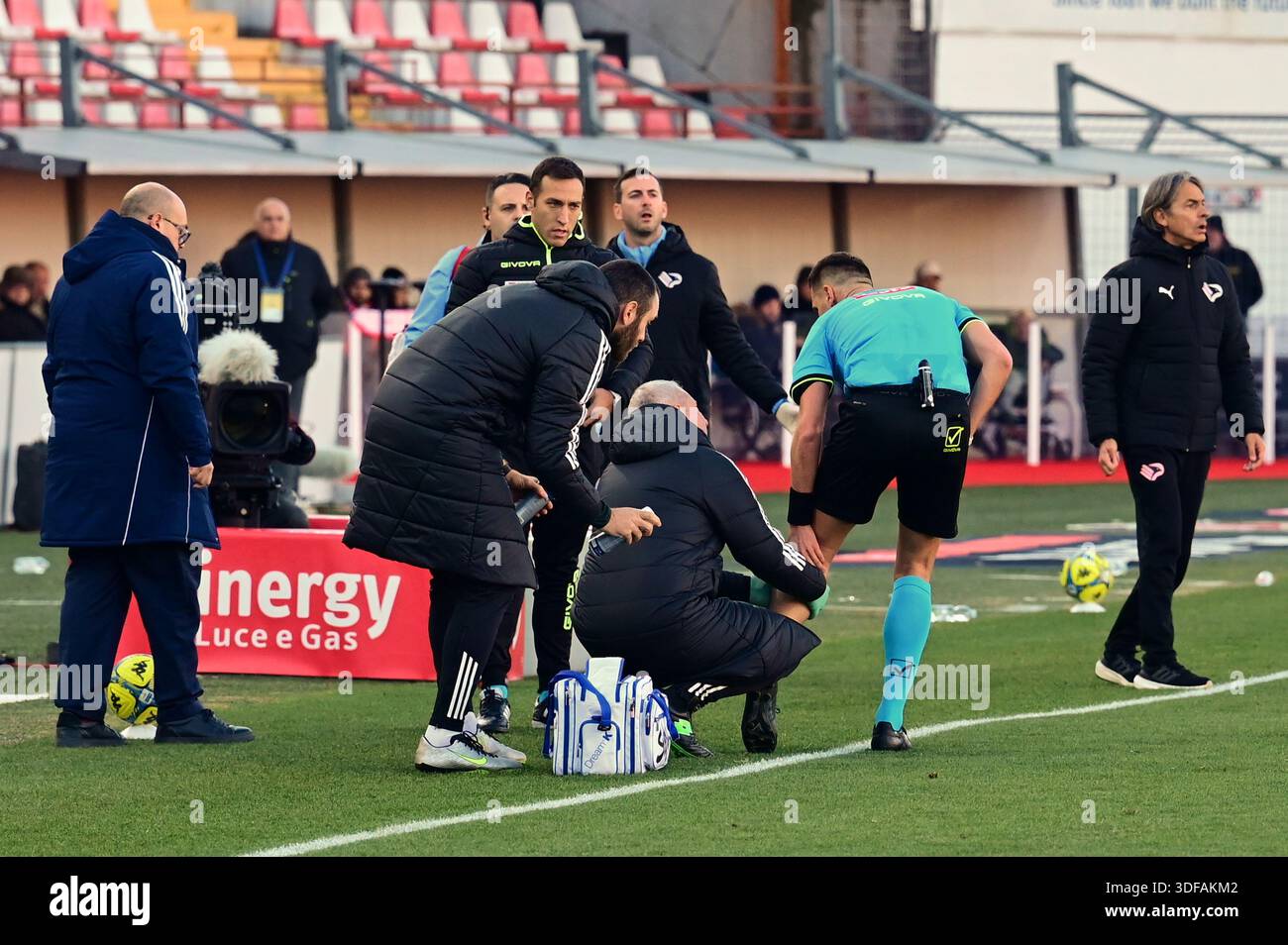 Mantova, Italy. 11th Jan, 2026. Referee Daniele Perenzoni injured ...