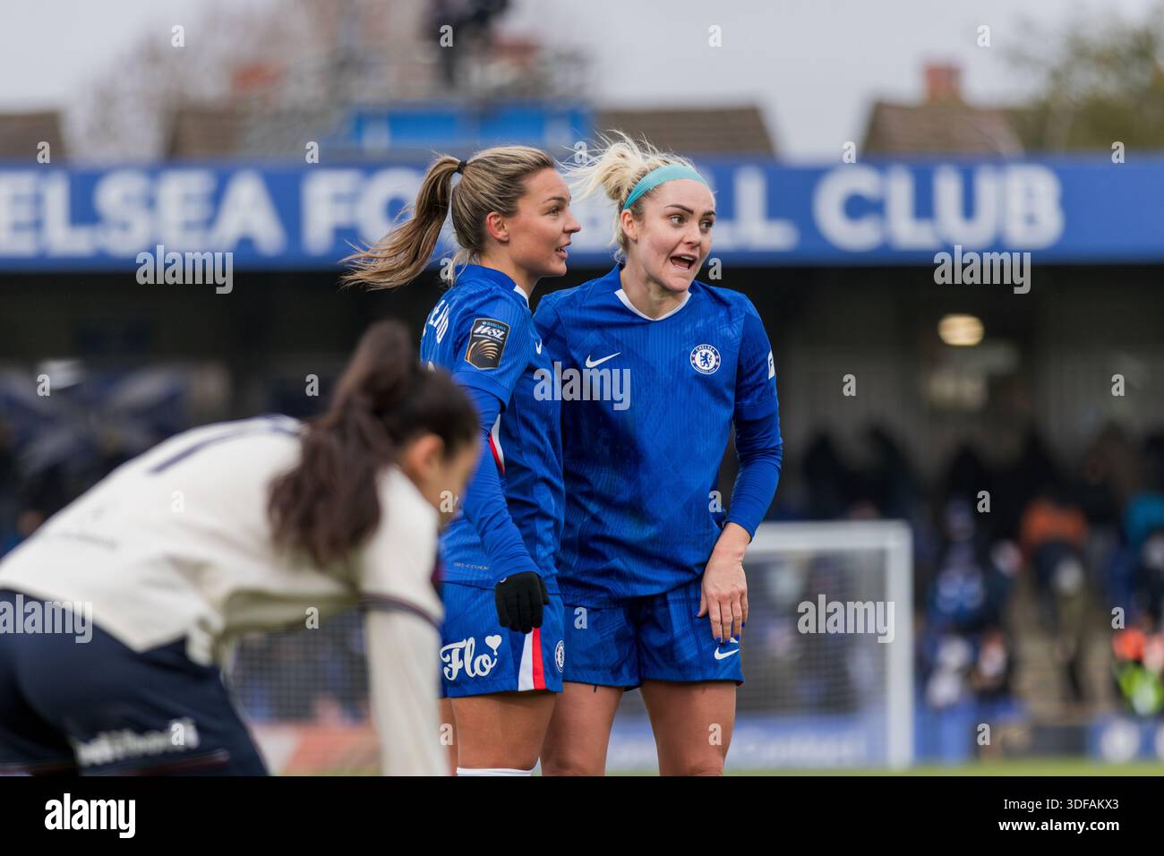 London, UK. 11th Jan 2026. Johanna Rytting Kaneryd and Ellie Carpenter ...