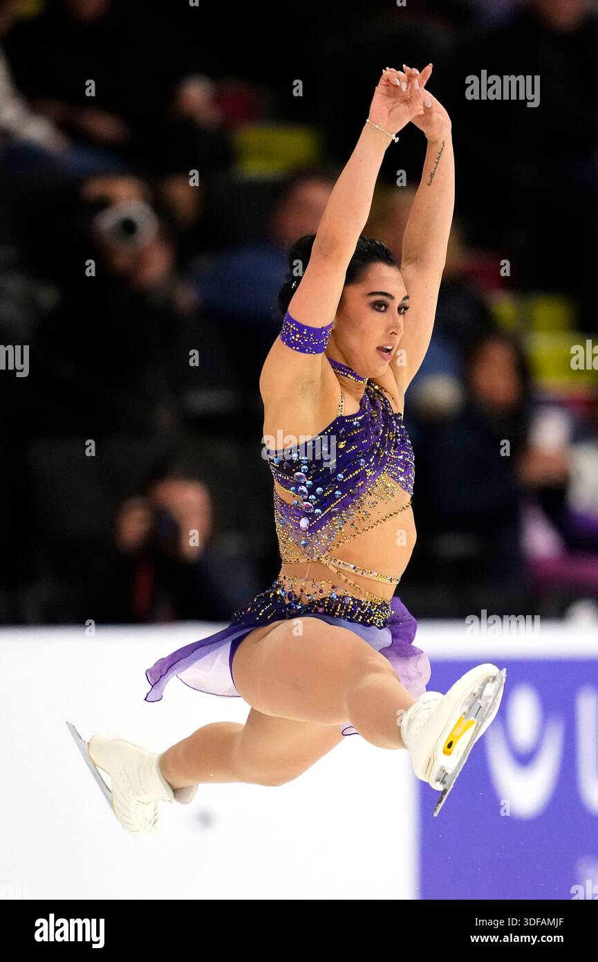 Gabrielle Daleman performs her free program in the women's figure ...