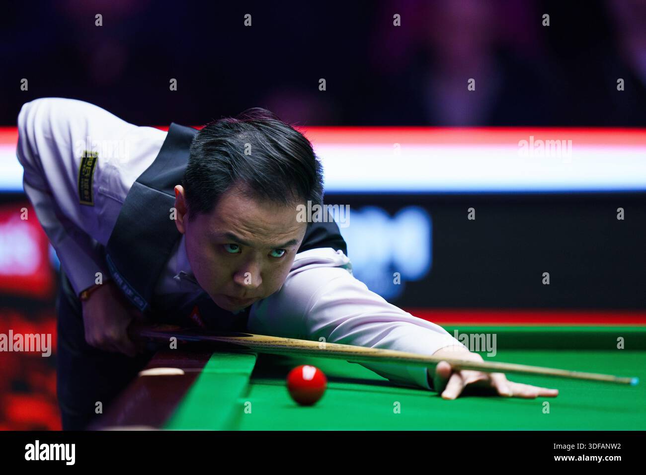 Xiao Guodong during the round one match between Xiao Guodong and Mark ...