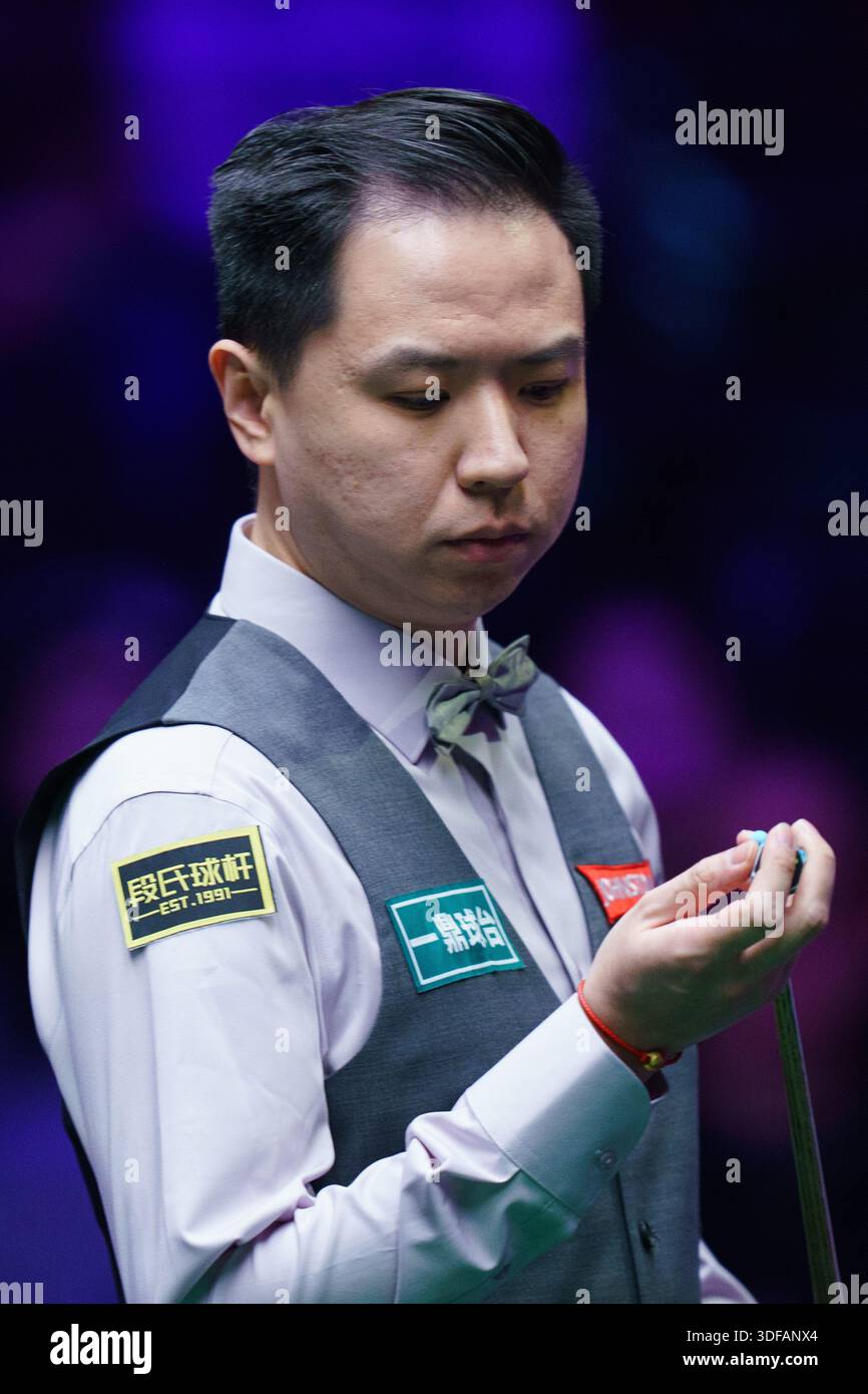 Xiao Guodong during the round one match between Xiao Guodong and Mark ...