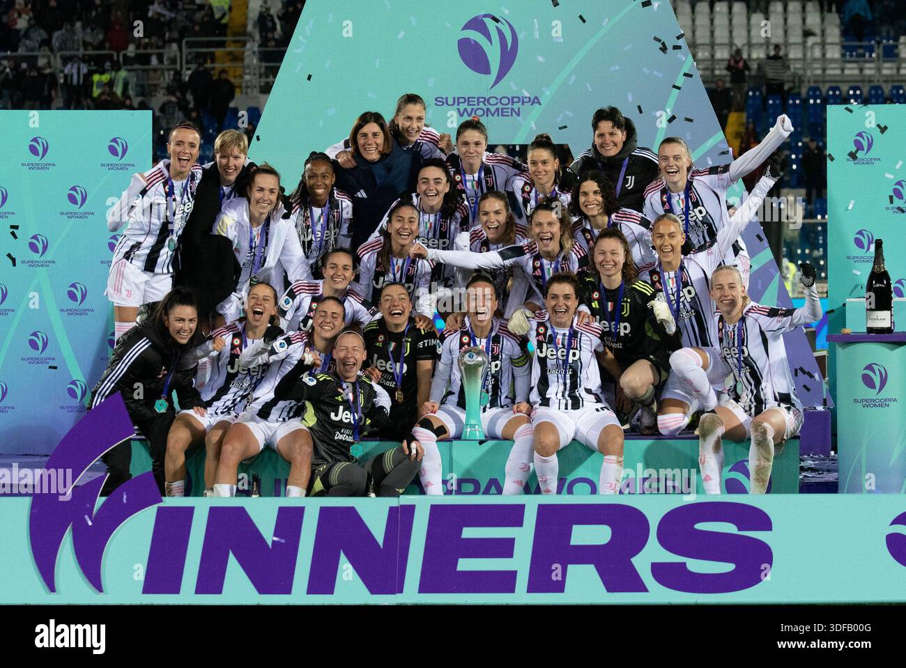 Juventus Women celebrate the Supercoppa Women's match between Juventus ...