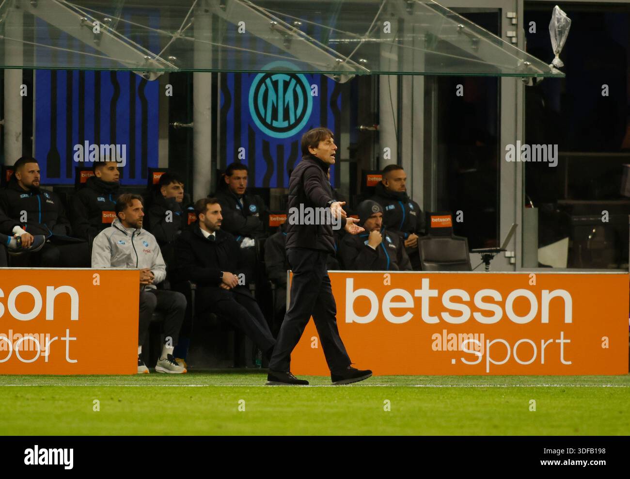 Football manager antonio conte napoli hi-res stock photography and ...
