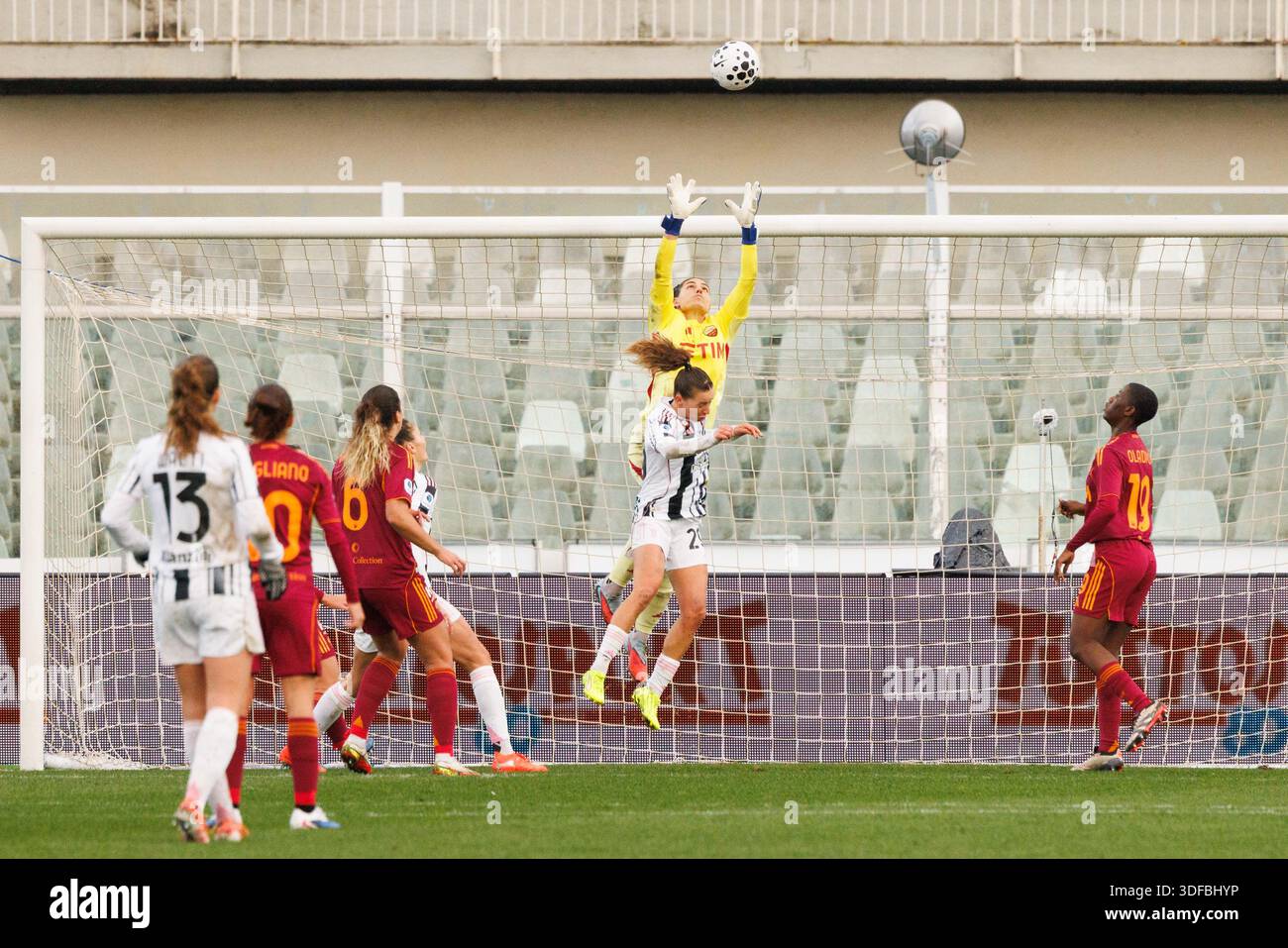 Rachele Baldi of As Roma saves the goal during the Italian Women ...