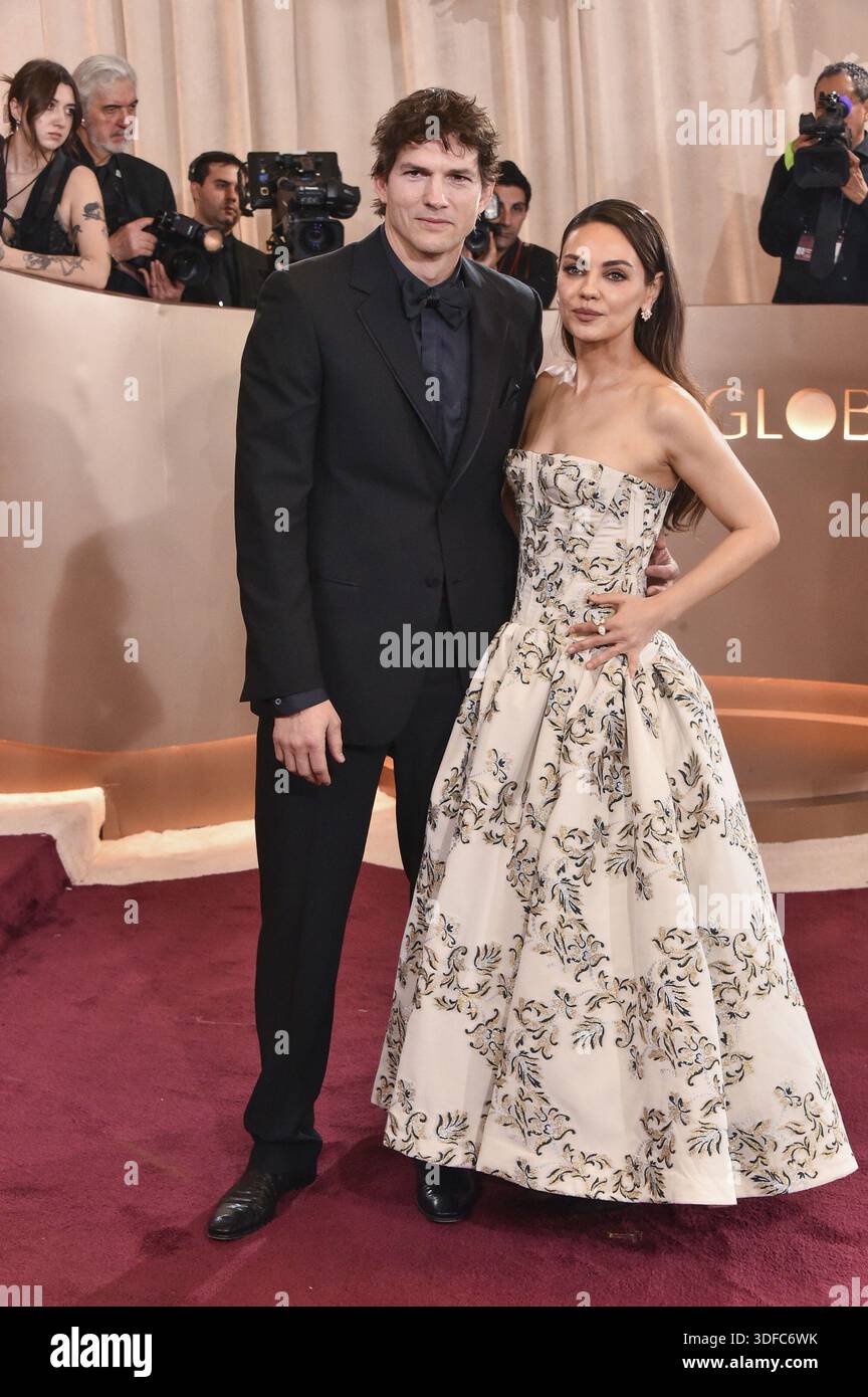 Ashton Kutcher, Mila Kunis at arrivals for 83rd Annual Golden Globes ...