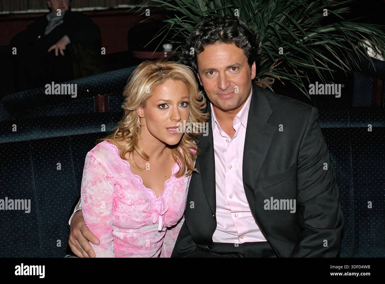 ARCHIV: Michelle Sängerin Michelle mit ihrem Freund Josef Shitawey ...