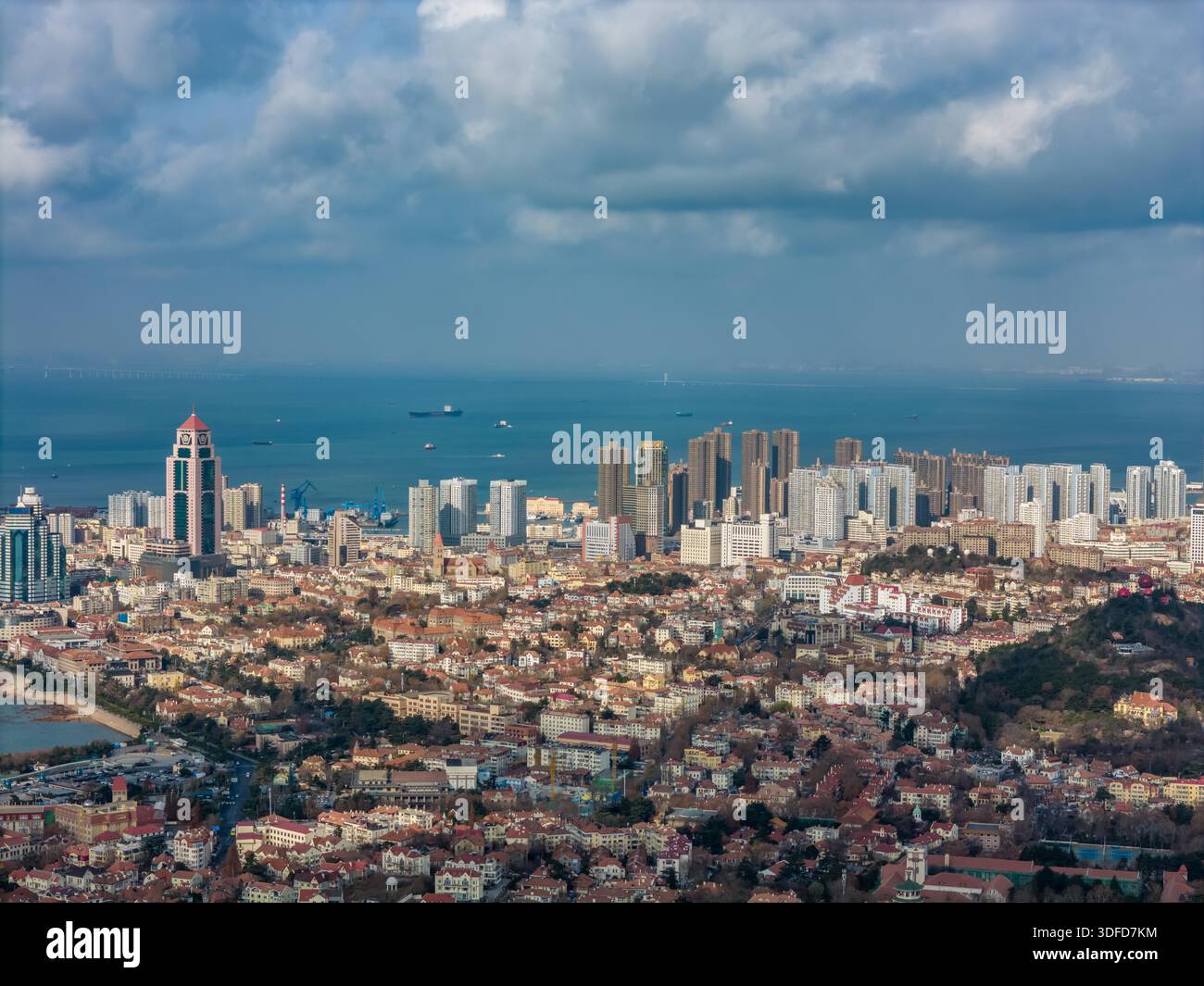 Aerial photo shows the coastal landscape of Shinan District in Qingdao ...