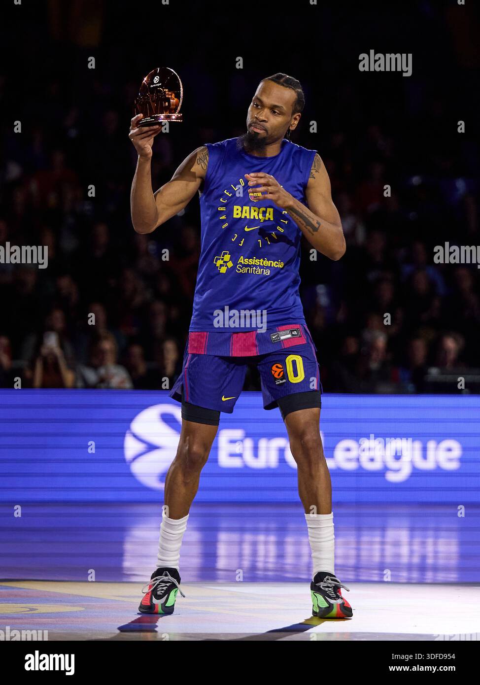 Kevin Punter of FC Barcelona with MVP trophy during the EuroLeague ...