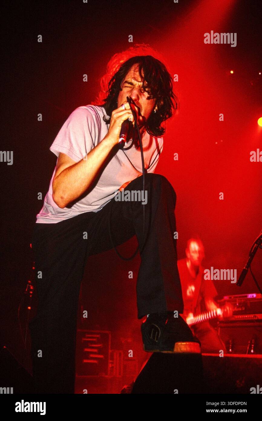 Jake sims fielding singer hi-res stock photography and images - Alamy