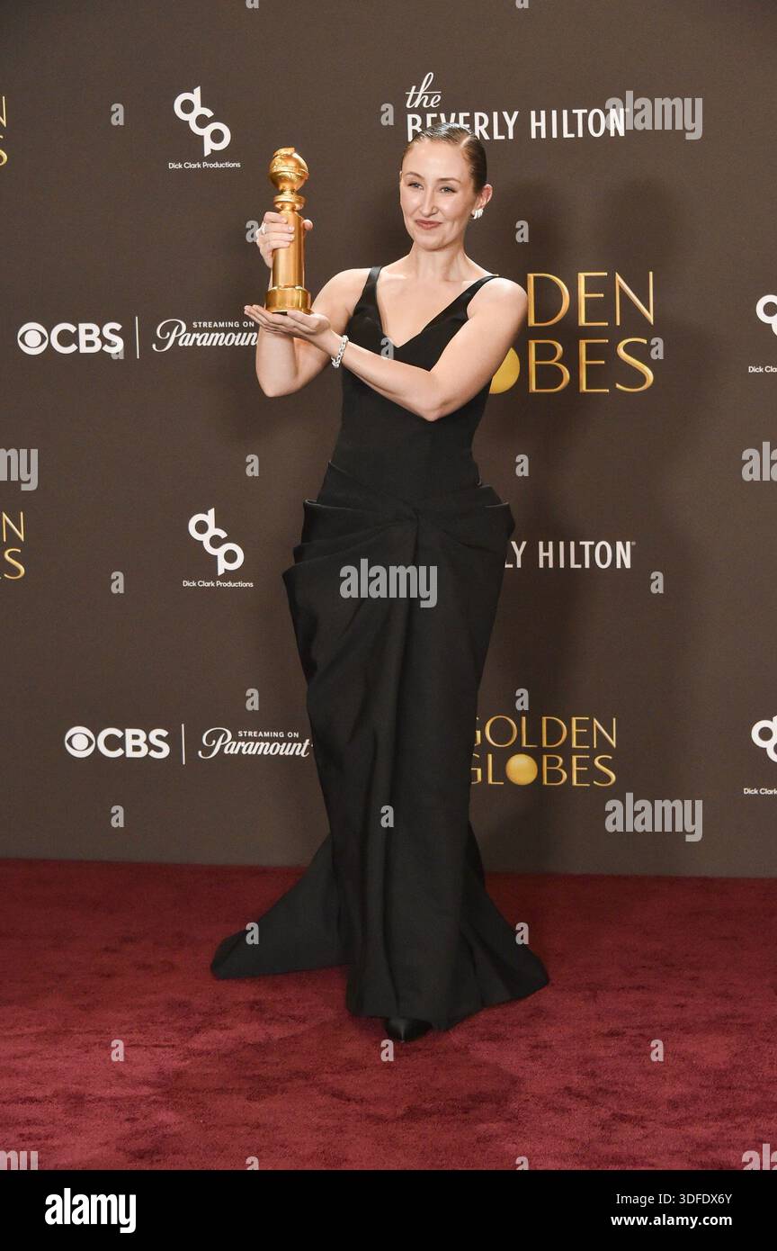 Erin Doherty in the press room for 83rd Annual Golden Globes - Photo ...