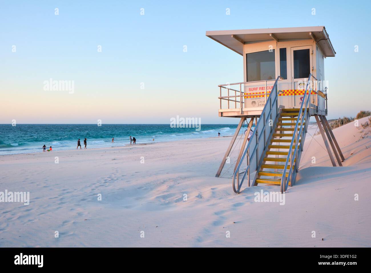 Surf rescue lookout tower hi-res stock photography and images - Alamy