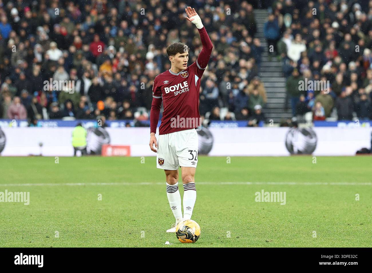 Freddie Potts of West Ham United, free-kick, during the West Ham United ...