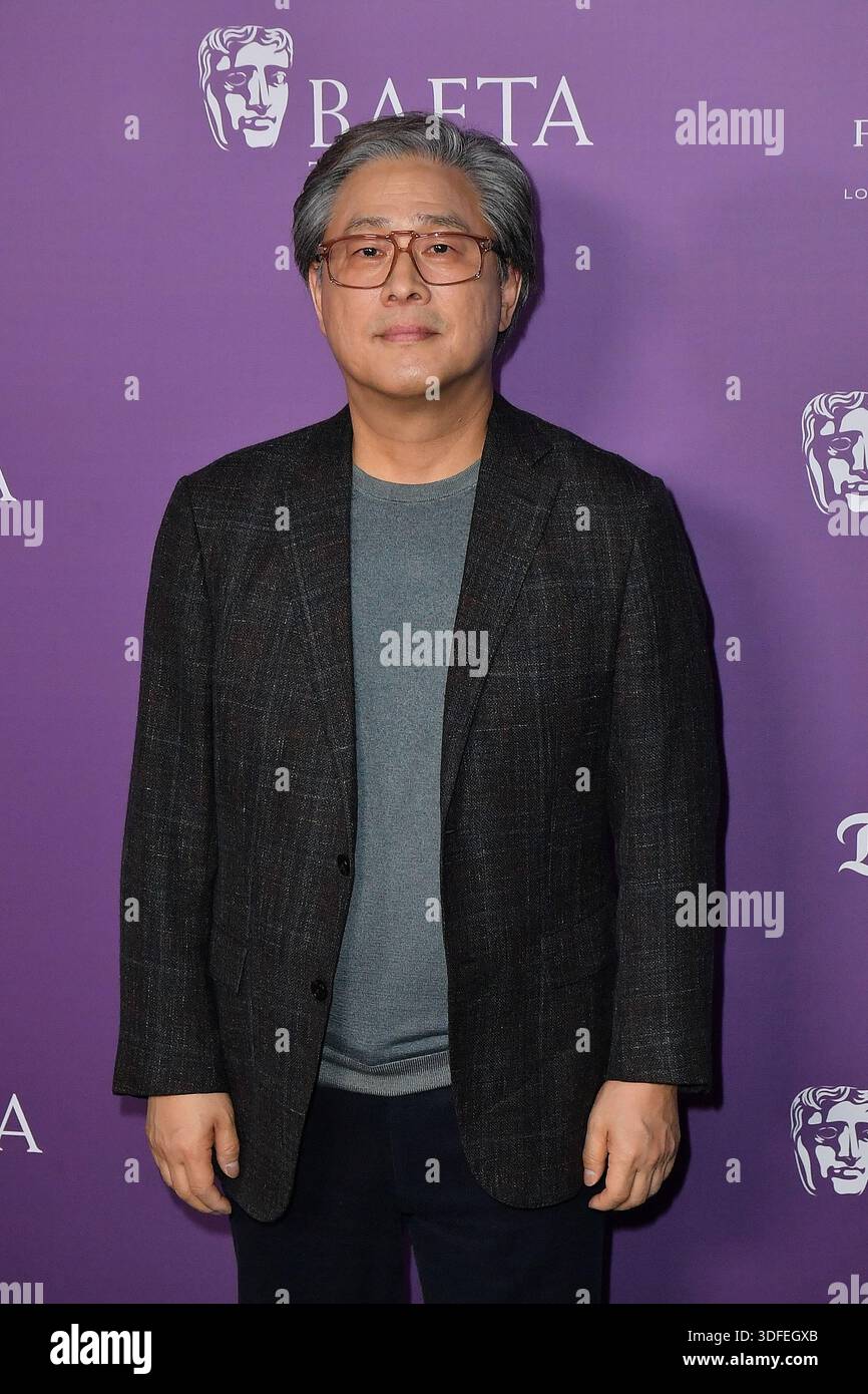 Beverly Hills, United States. 10th Jan, 2026. Park Chan-wook attends ...