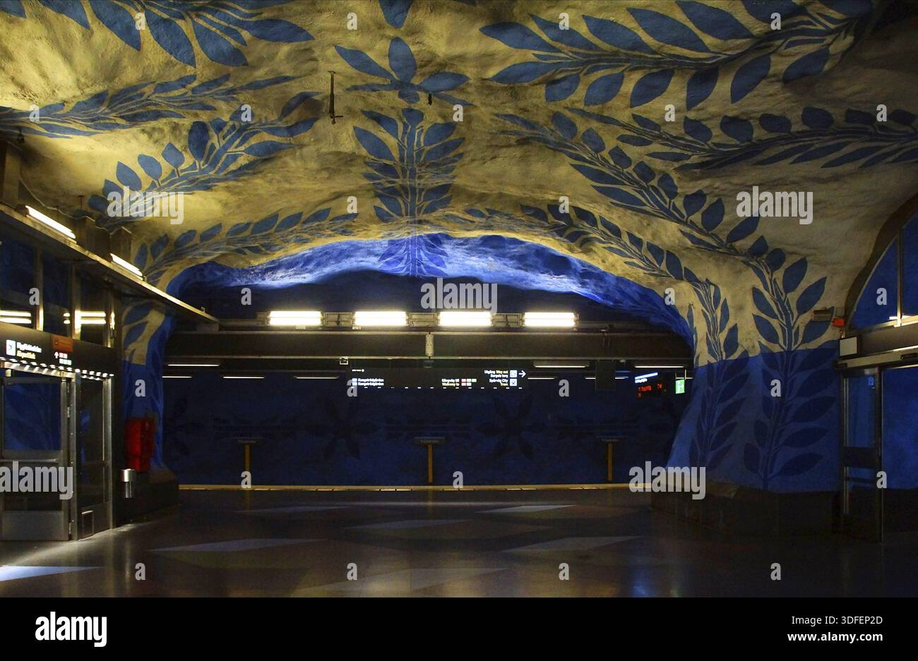 Centralen metro station in hi-res stock photography and images - Alamy