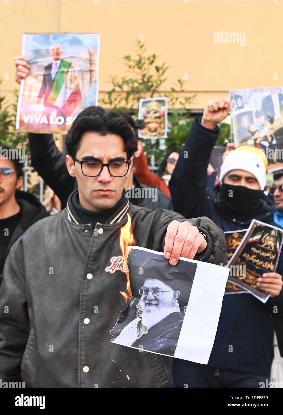 Milan, Demonstration against the Iranian government in front of the ...
