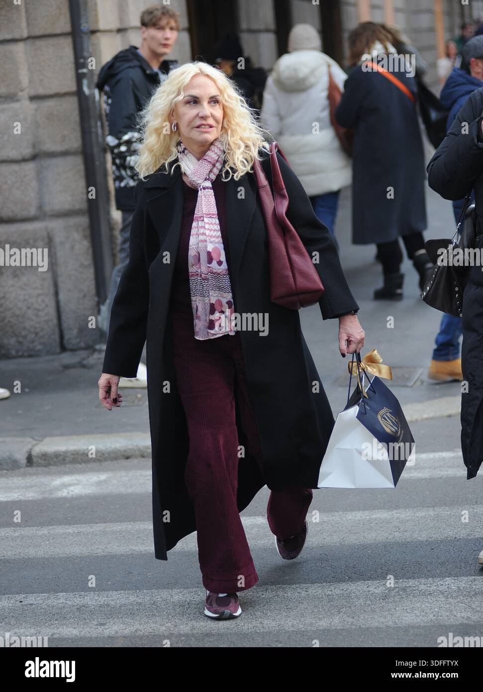 Milan Antonella Clerici arrives downtown with two friends, and after ...