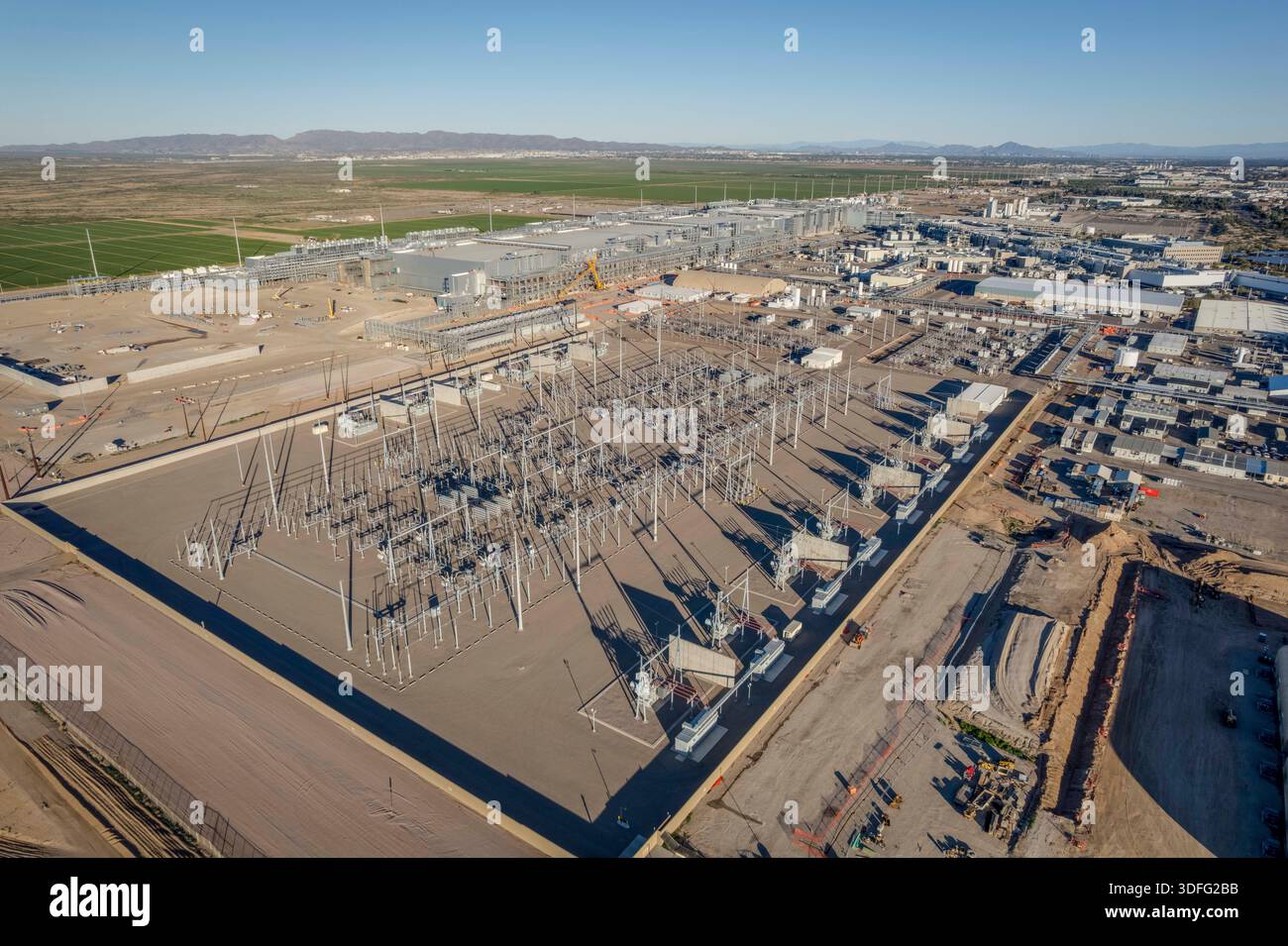 Chandler, Arizona, USA. 11th Jan, 2026. The Intel Ocotillo campus in ...