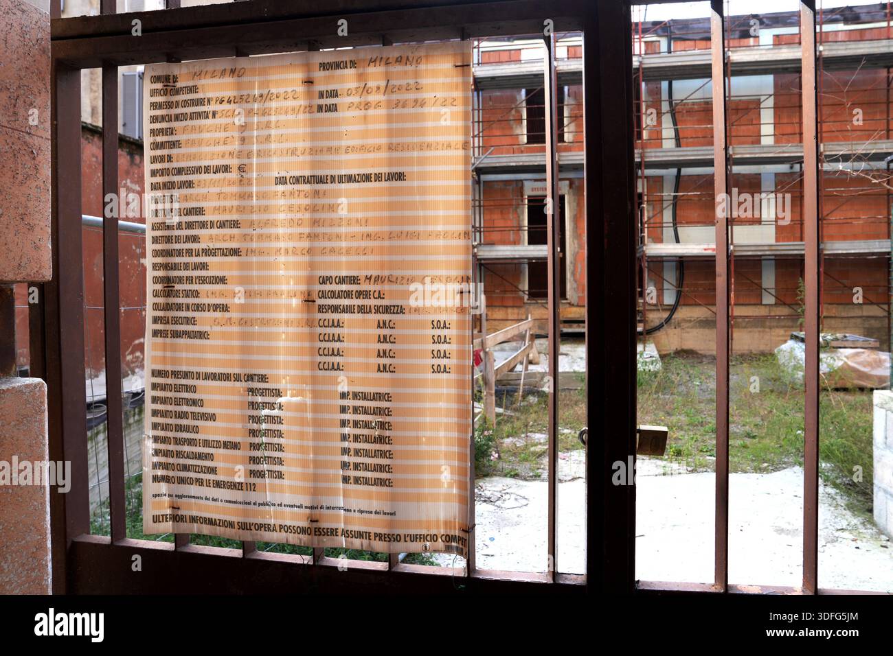Milan, a building under construction in the courtyard is blocked by the ...