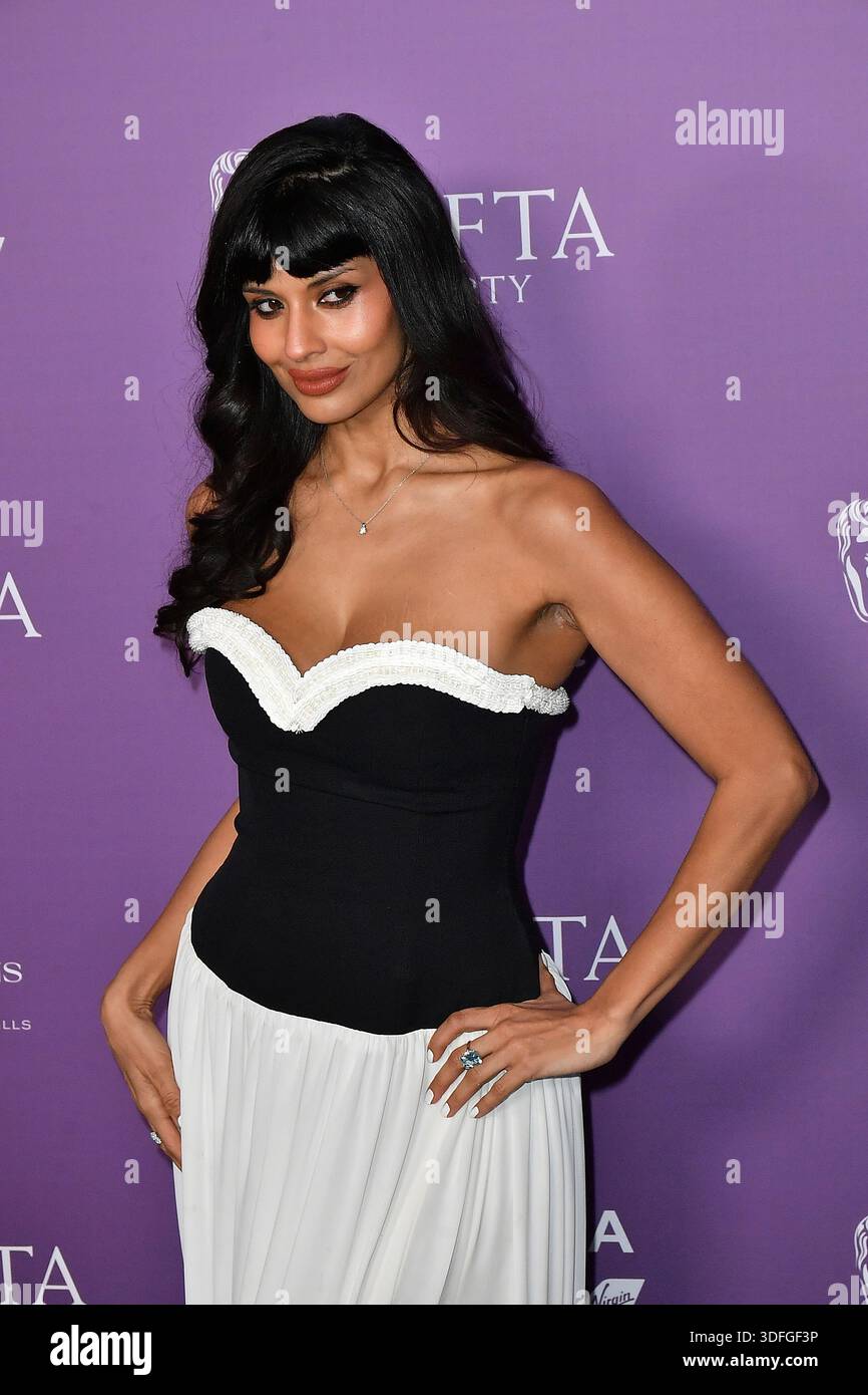 Beverly Hills, United States. 10th Jan, 2026. Jameela Jamil attends the ...