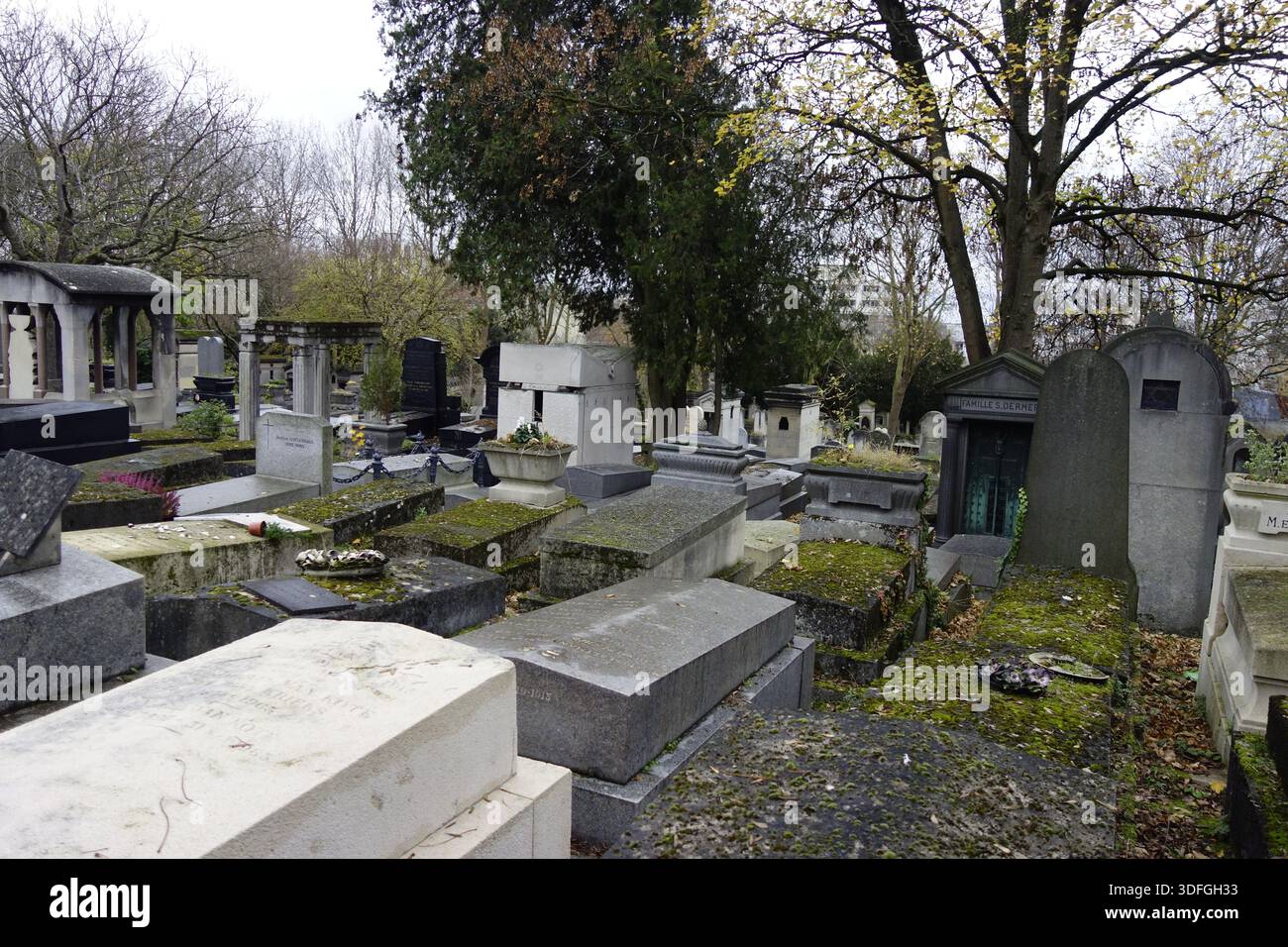 Paris, France. Detail of a tomb inside Père Lachaise Cemetery, the ...
