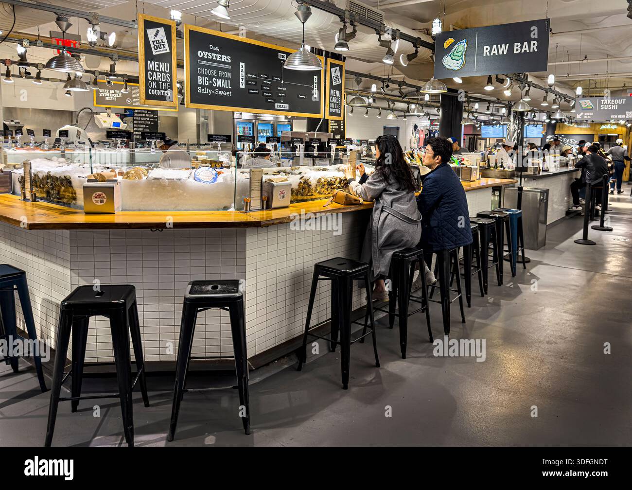 Lobster place fish store and restaurant hi-res stock photography and ...