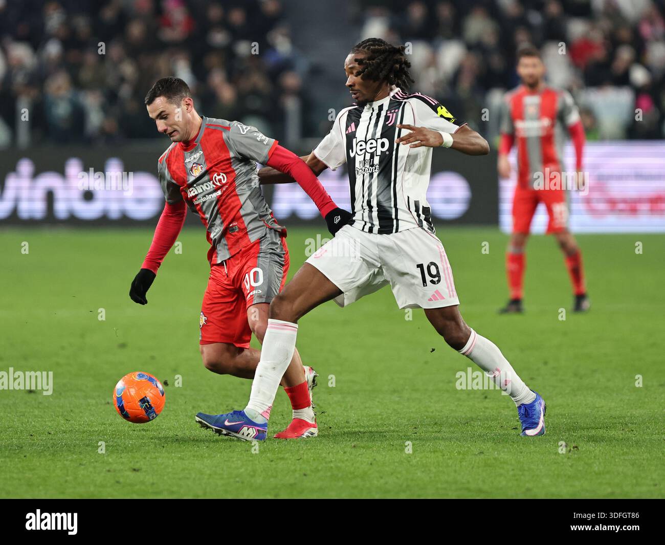 Federico Bonazzoli participates at the Serie A 2025-2026 match between ...