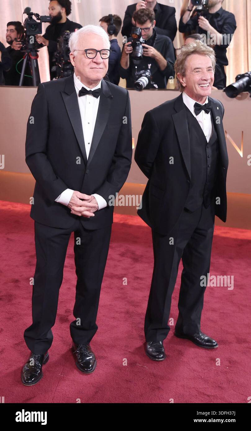 BEVERLY HILLS, CALIFORNIA - JANUARY 11: Martin Short and Steve Martin ...