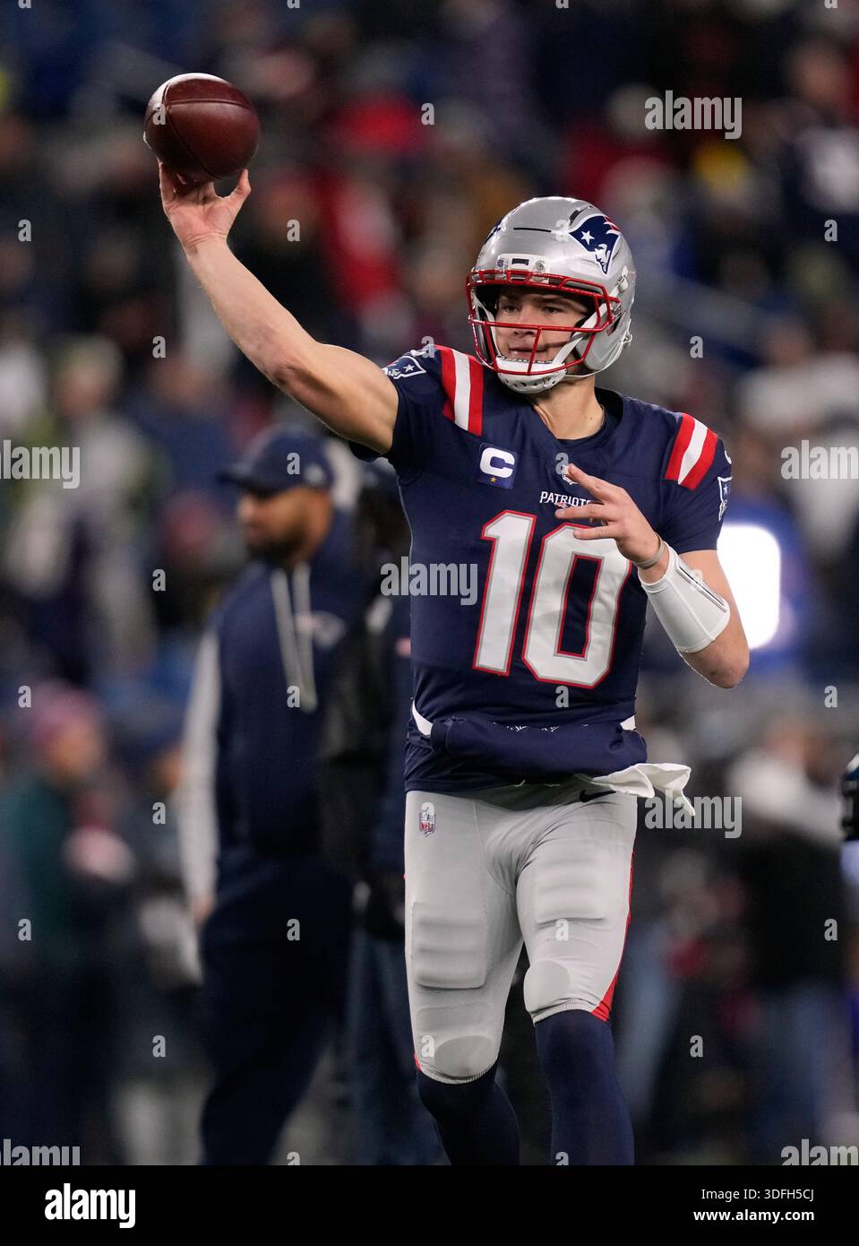 New England Patriots quarterback Drake Maye (10) prior to an NFL wild ...