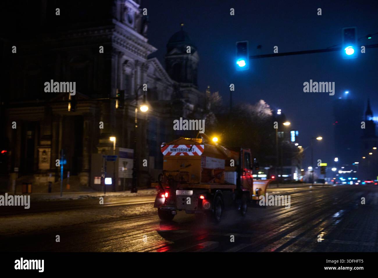 Berlin, Germany. 13th Jan, 2026. A BSR gritting vehicle grits at Berlin ...