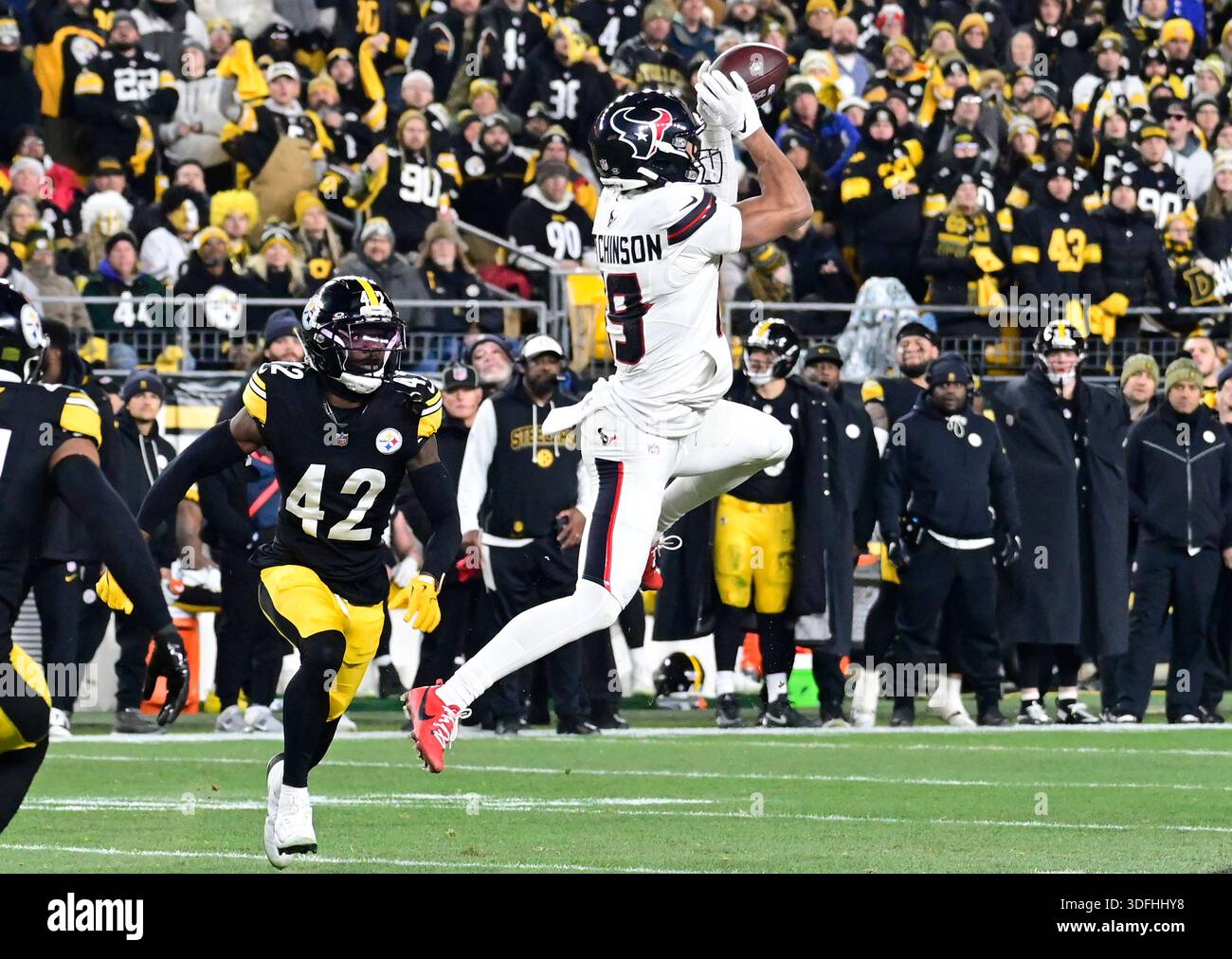 Monday 19 january 2026 hi-res stock photography and images - Alamy