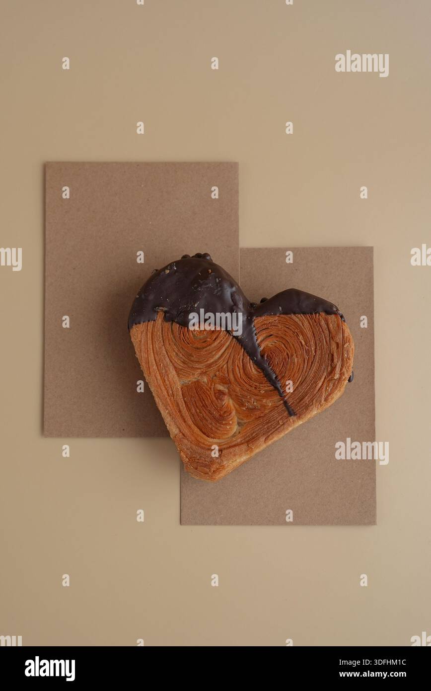 Empty paper note template sample mock up blank for wishes greeting ...