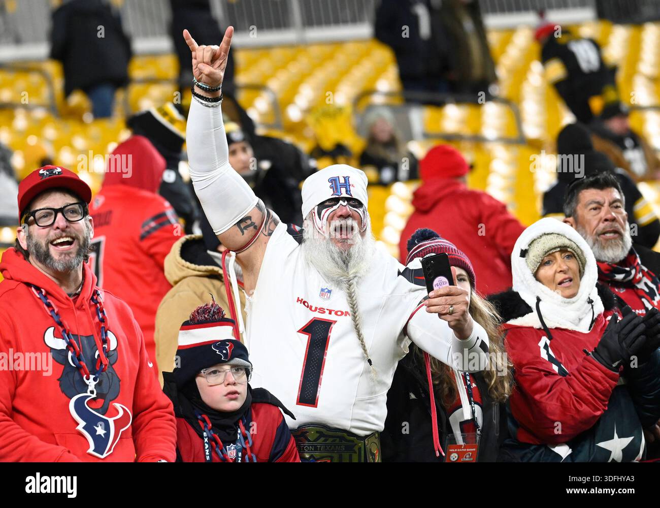 Pittsburgh fans celebrate after hi-res stock photography and images - Alamy